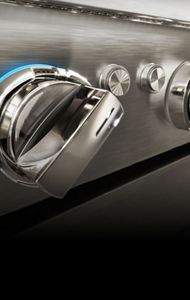 Explore High-End Induction Cooktops & Ranges | JennAir